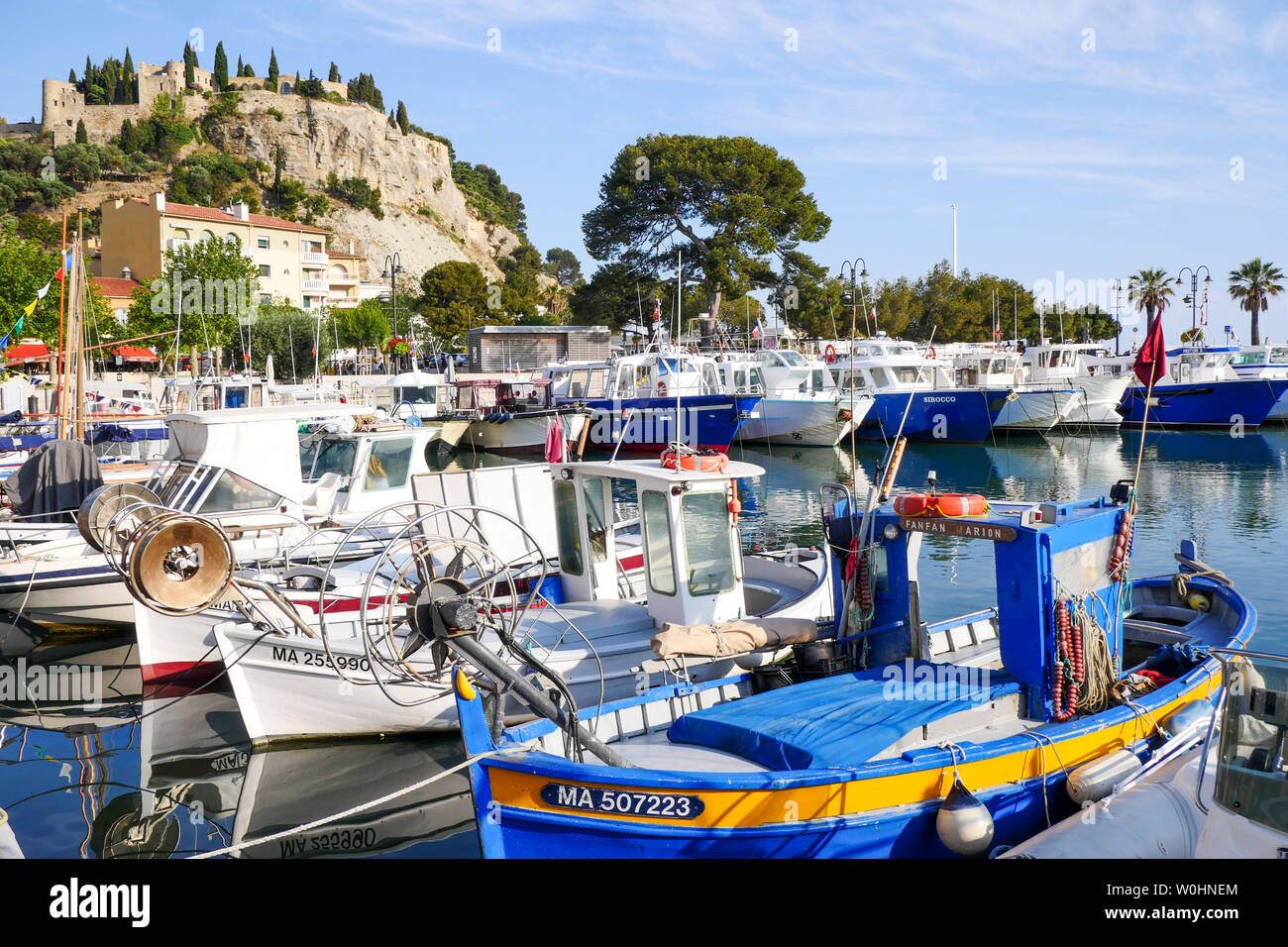 Cassis castle hi-res stock photography and images - Alamy