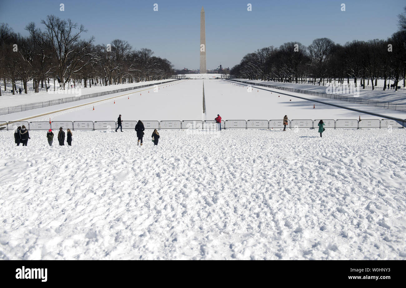 6 inches of snow hi-res stock photography and images - Alamy