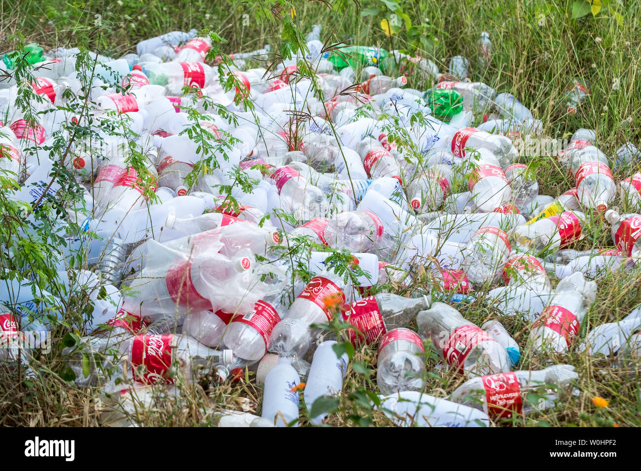 Trash garbage pollution coca cola hi-res stock photography and images ...