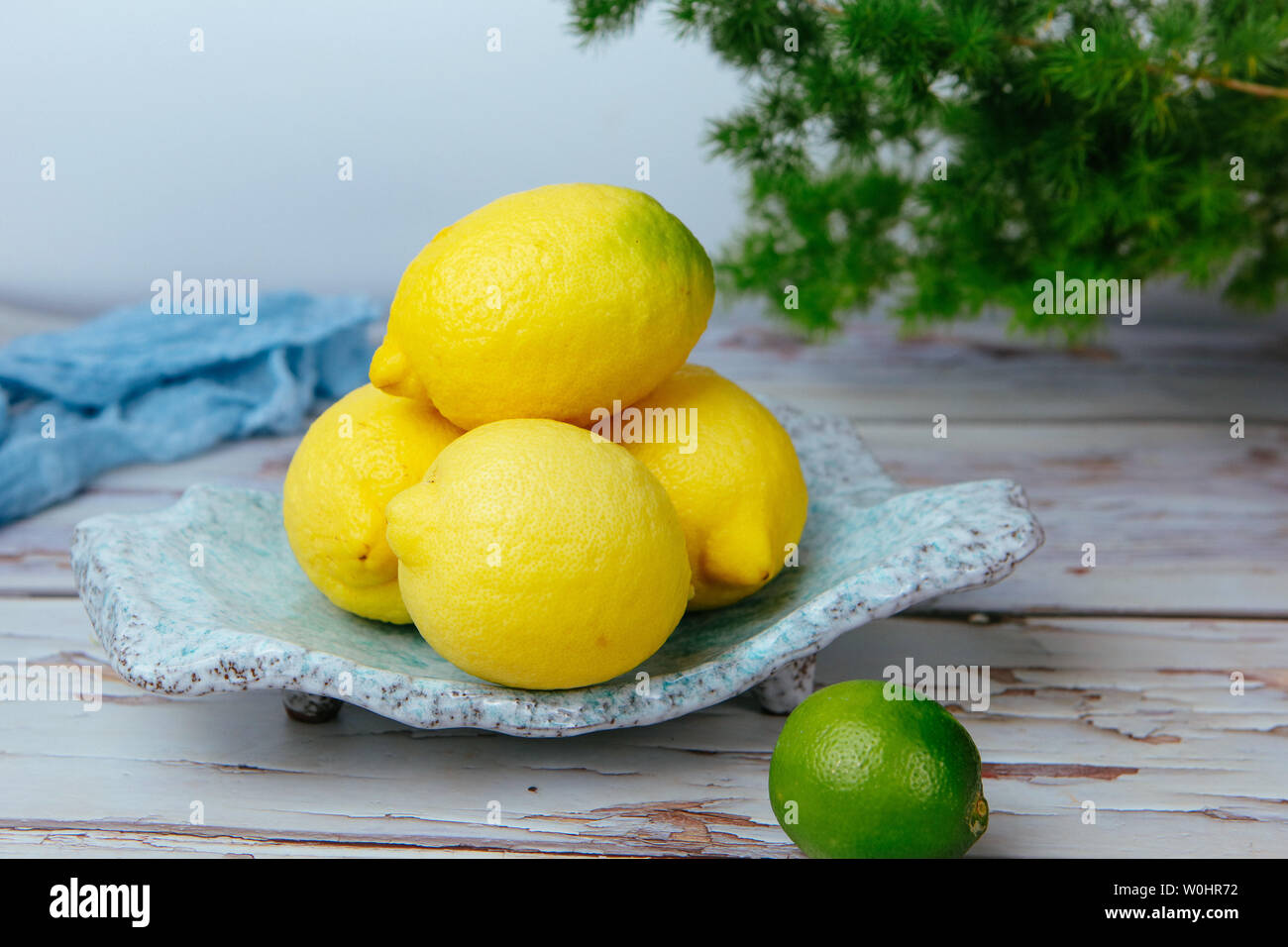 Fresh fruit, yellow lemon Stock Photo - Alamy
