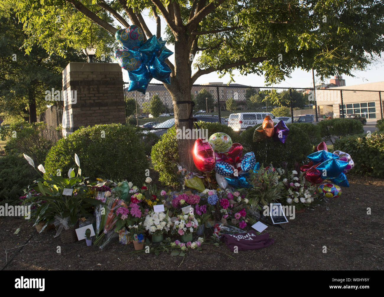 A memorial at the WDBJ-TV station for slain reporter Alison Parker and ...