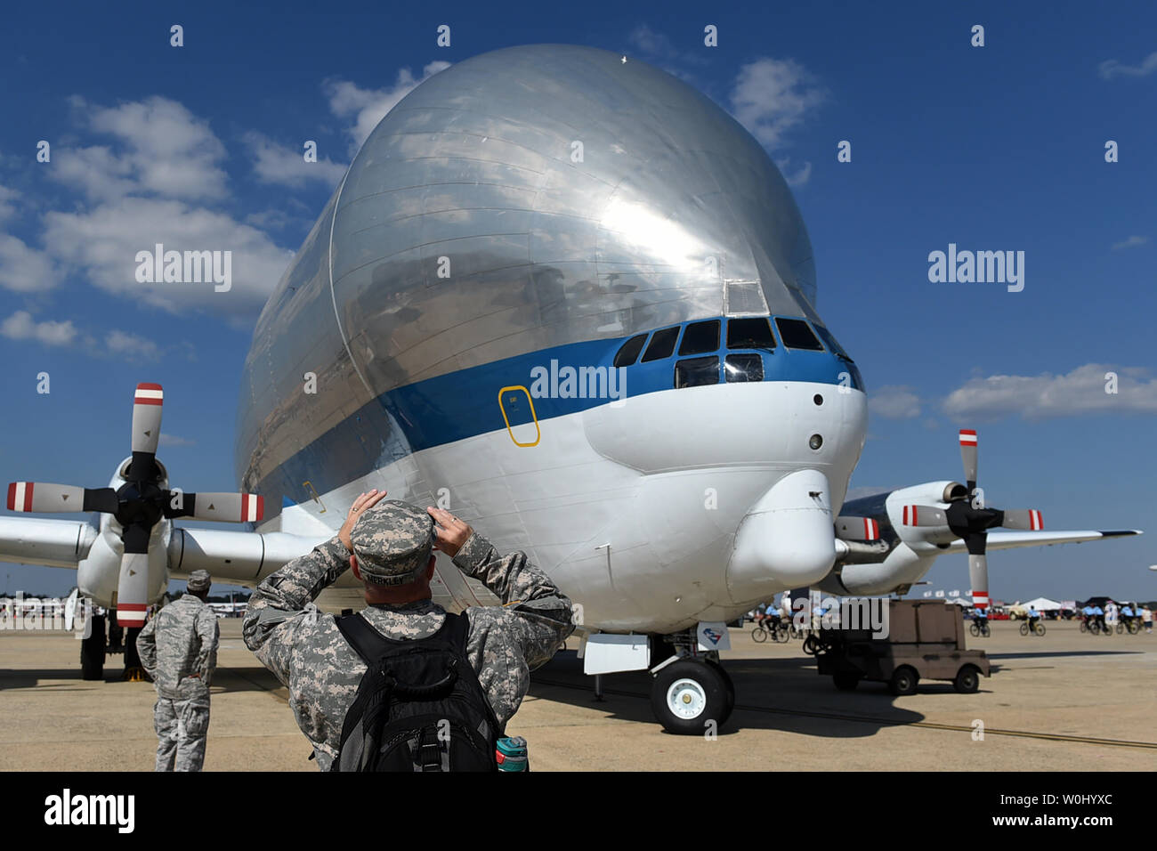 Both air show attendees hi-res stock photography and images - Alamy