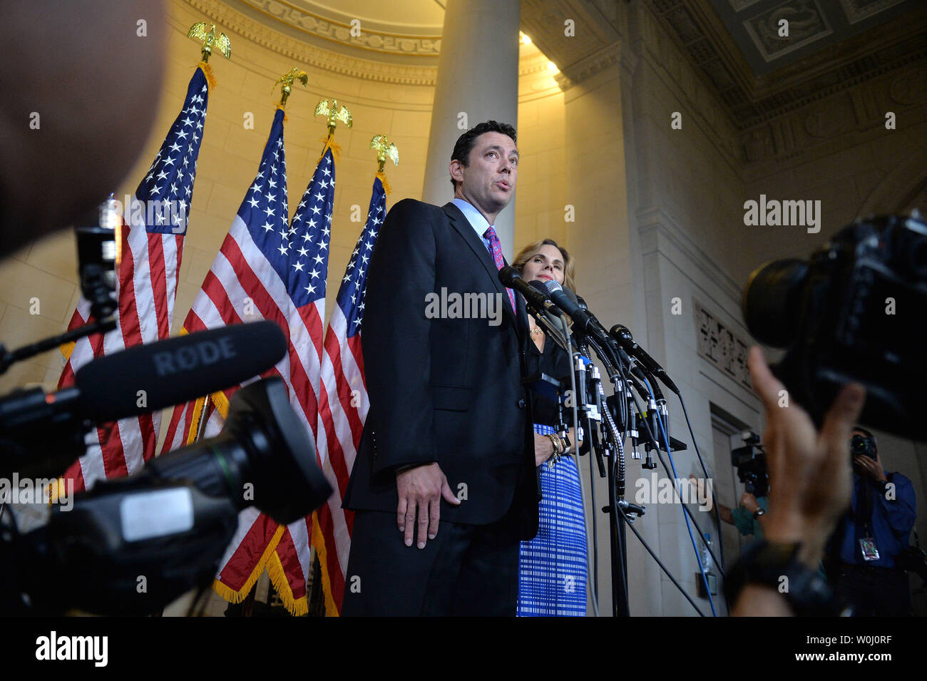 Julie chaffetz hi-res stock photography and images - Alamy