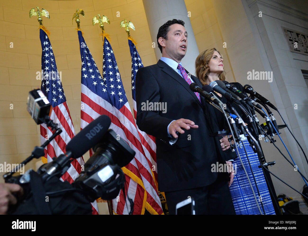 Julie chaffetz hi-res stock photography and images - Alamy
