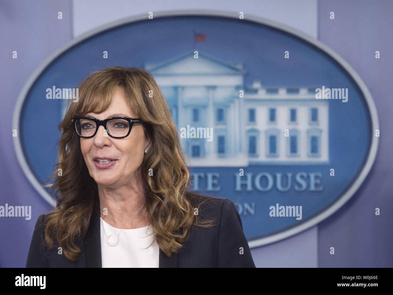 Cj Cregg