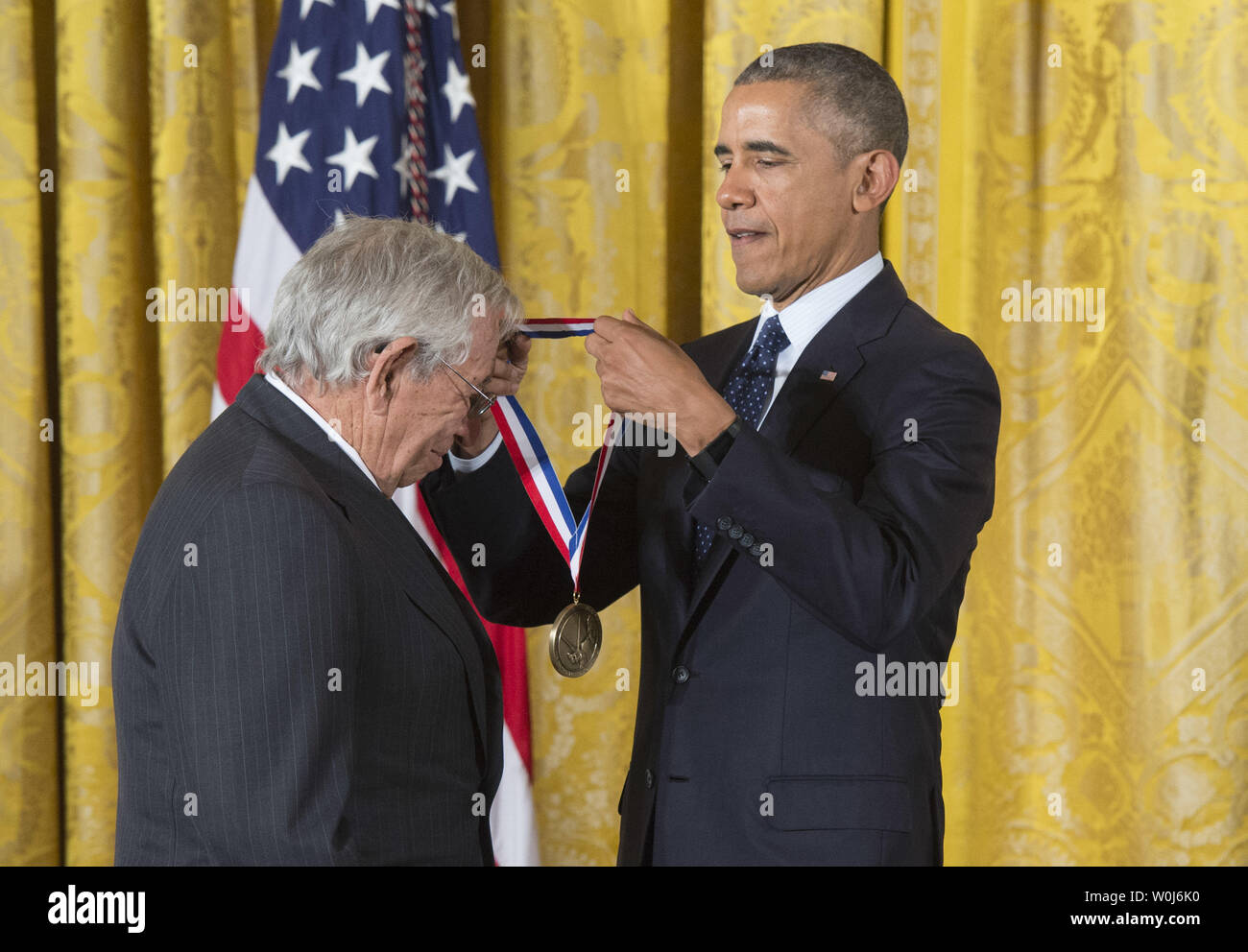 President Barack Obama awards the National Medal of Technology and ...