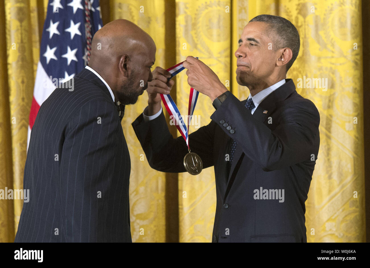 President Barack Obama awards the National Medal of Technology and ...