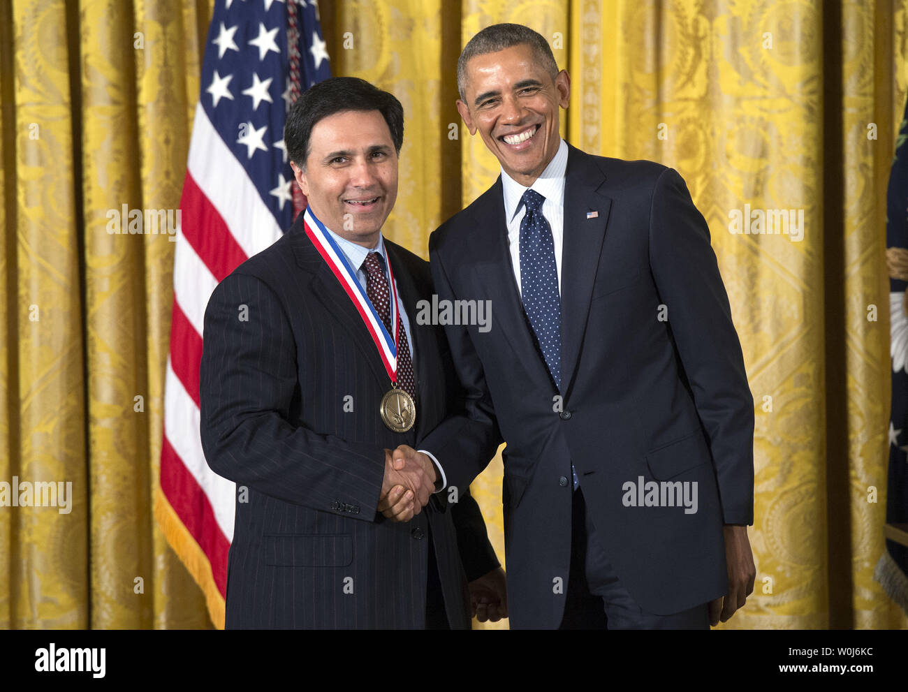 President Barack Obama awards the National Medal of Technology and ...