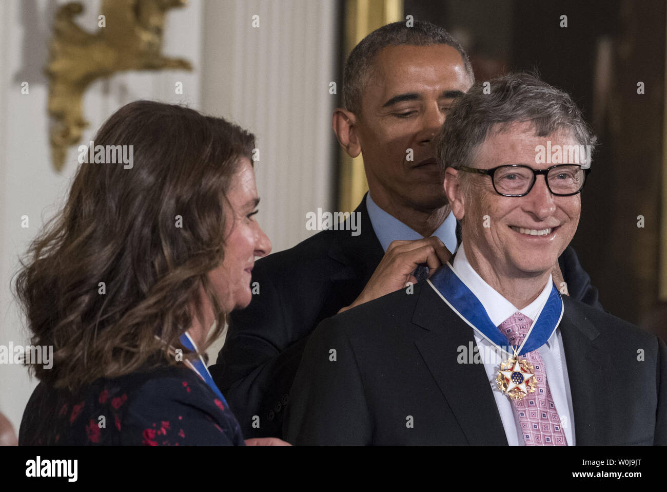 President Barack Obama awards the Presidential Medal of Freedom to Bill ...