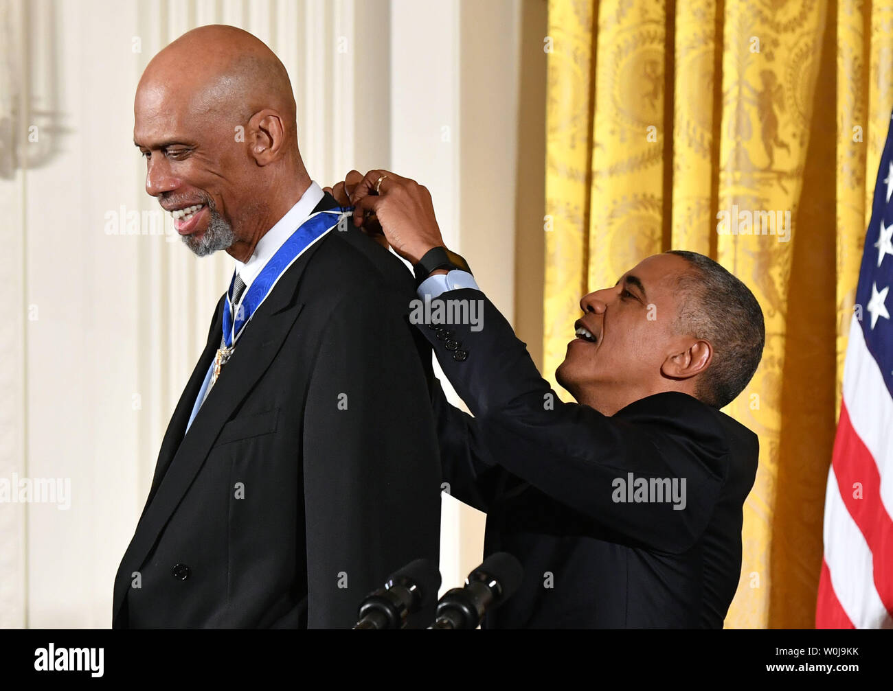 President Barack Obama awards the Presidential Medal of Freedom to ...