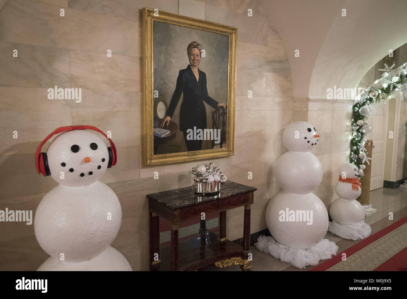 Hillary clinton white house portrait hi-res stock photography and ...