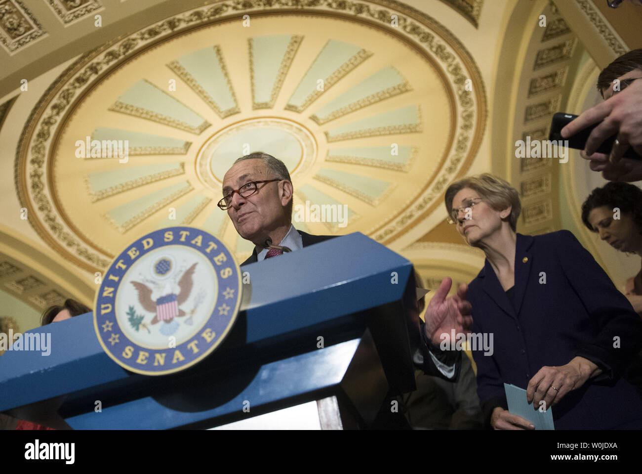 Kevin warren 2017 hi-res stock photography and images - Alamy