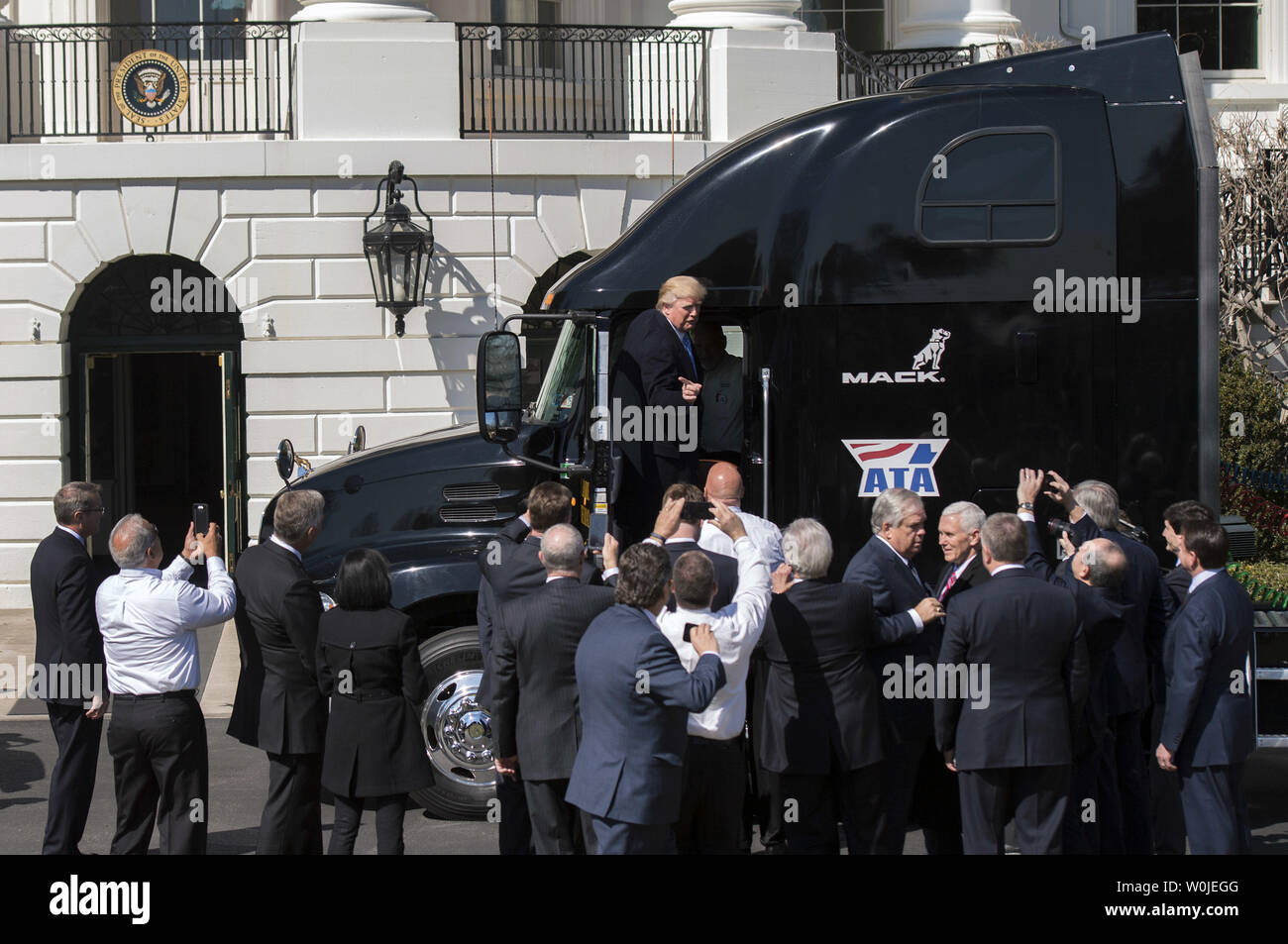 Trump truck 2017 hi-res stock photography and images - Alamy