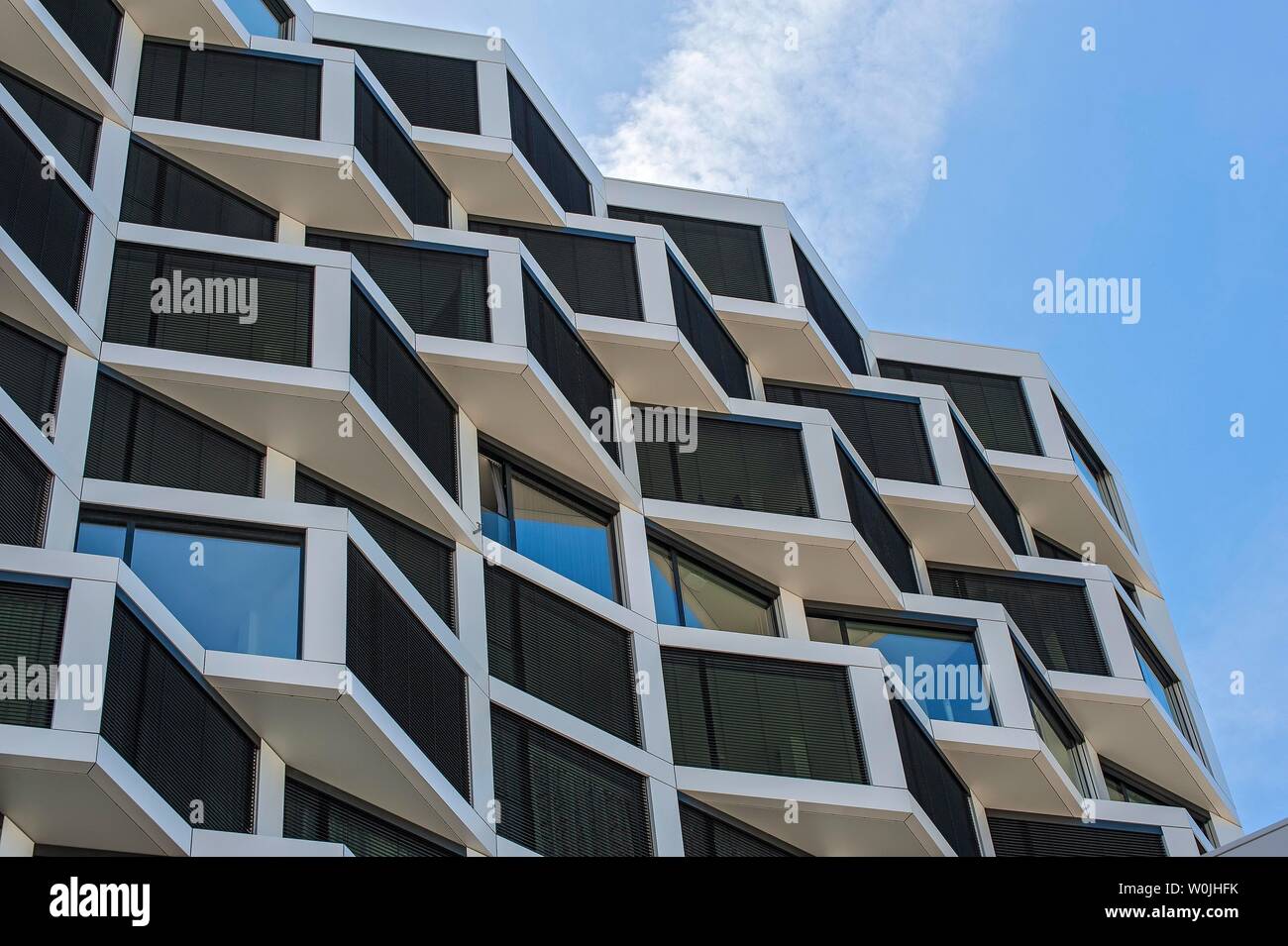Modern facade with glazed bay windows, Friends residential tower at ...