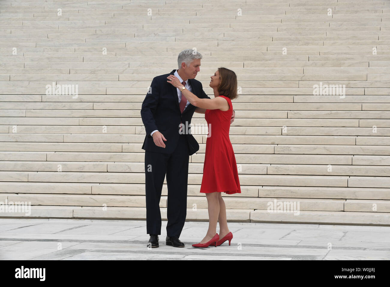 Neil gorsuch wife marie louise hi-res stock photography and images - Alamy