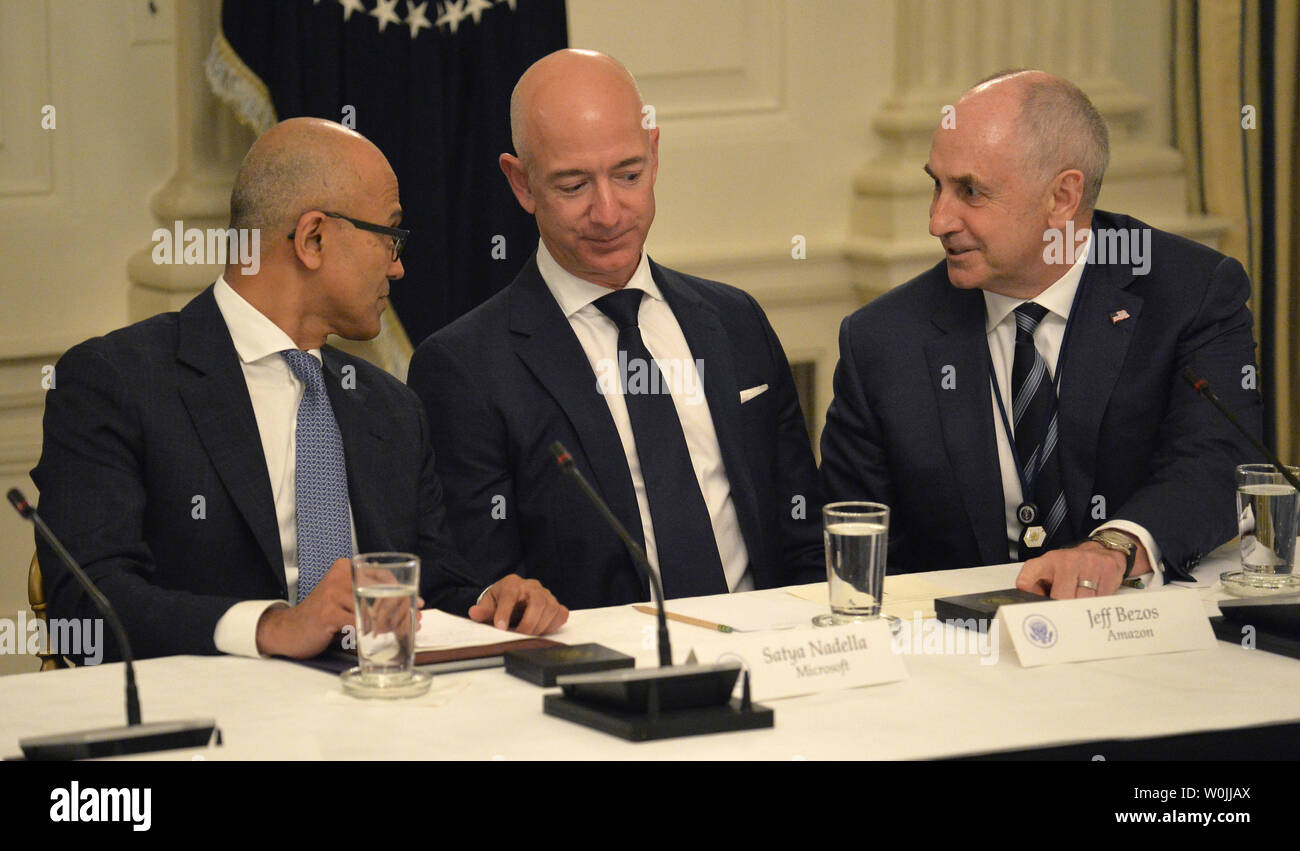 (L-R) Microsoft CEO Satya Nadella, Amazon CEO Jeff Bezos and White ...