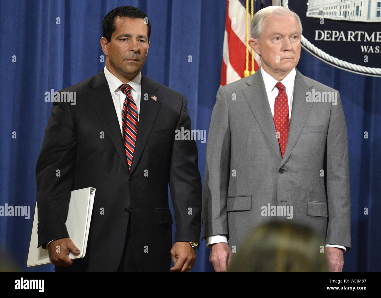 William evanina hi-res stock photography and images - Alamy