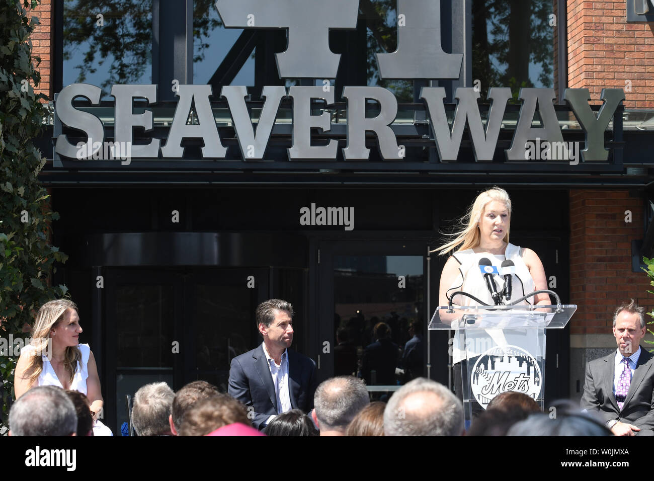 Tom seaver mets hi-res stock photography and images - Alamy