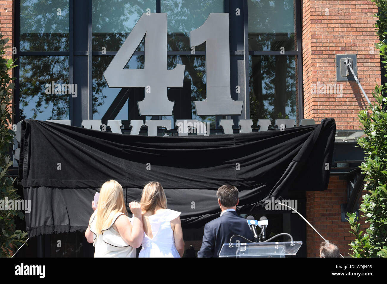 Jeff wilpon hi-res stock photography and images - Alamy