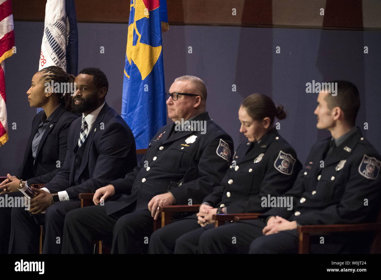 From left to right, Capitol Police Special Agents David Bailey and ...