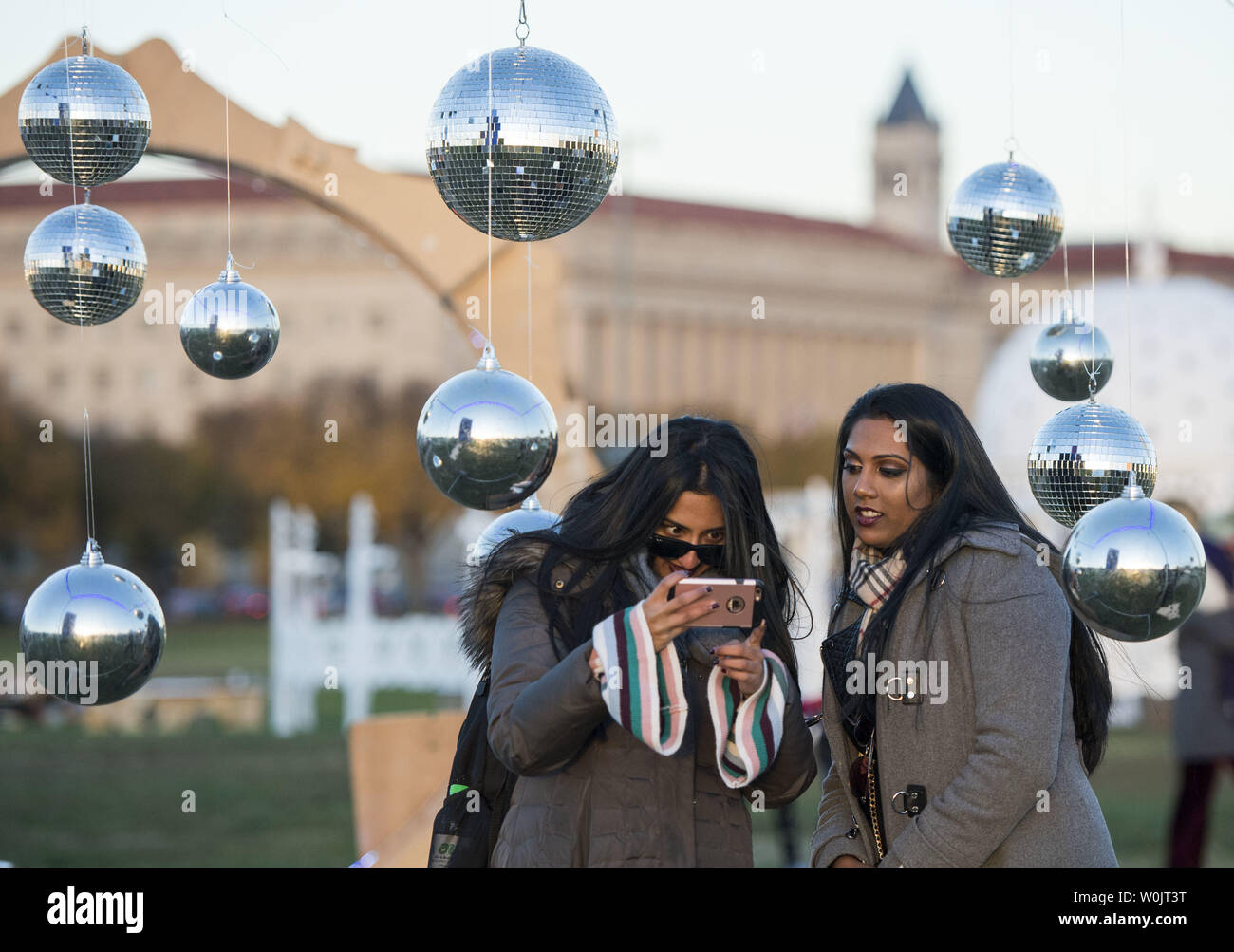 Non gender conforming hi-res stock photography and images - Alamy
