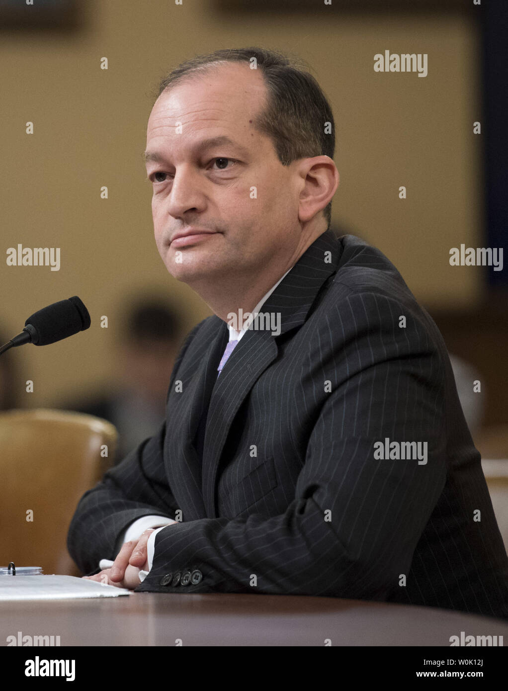 Labor secretary alex acosta hi-res stock photography and images - Alamy