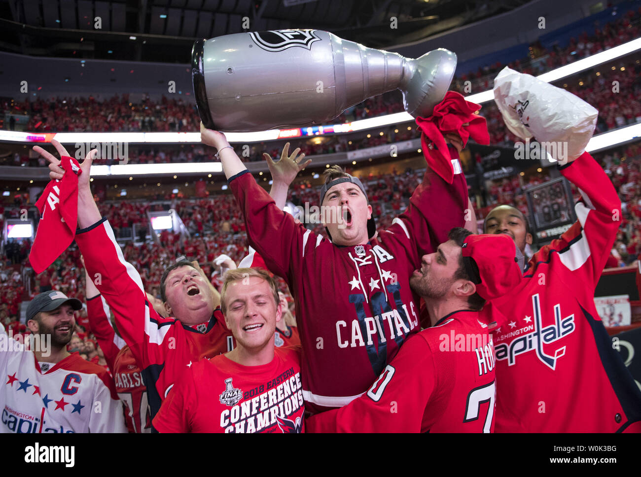 Washington Capitals fans celebrate as the Capitals win the Stanley Cup ...