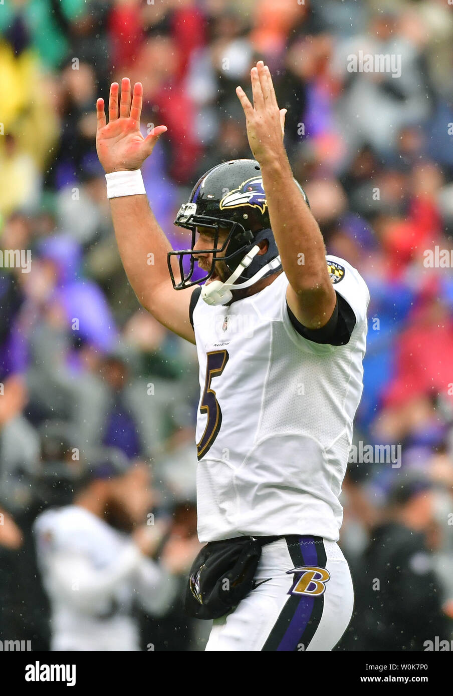 Alex collins ravens hi-res stock photography and images - Alamy