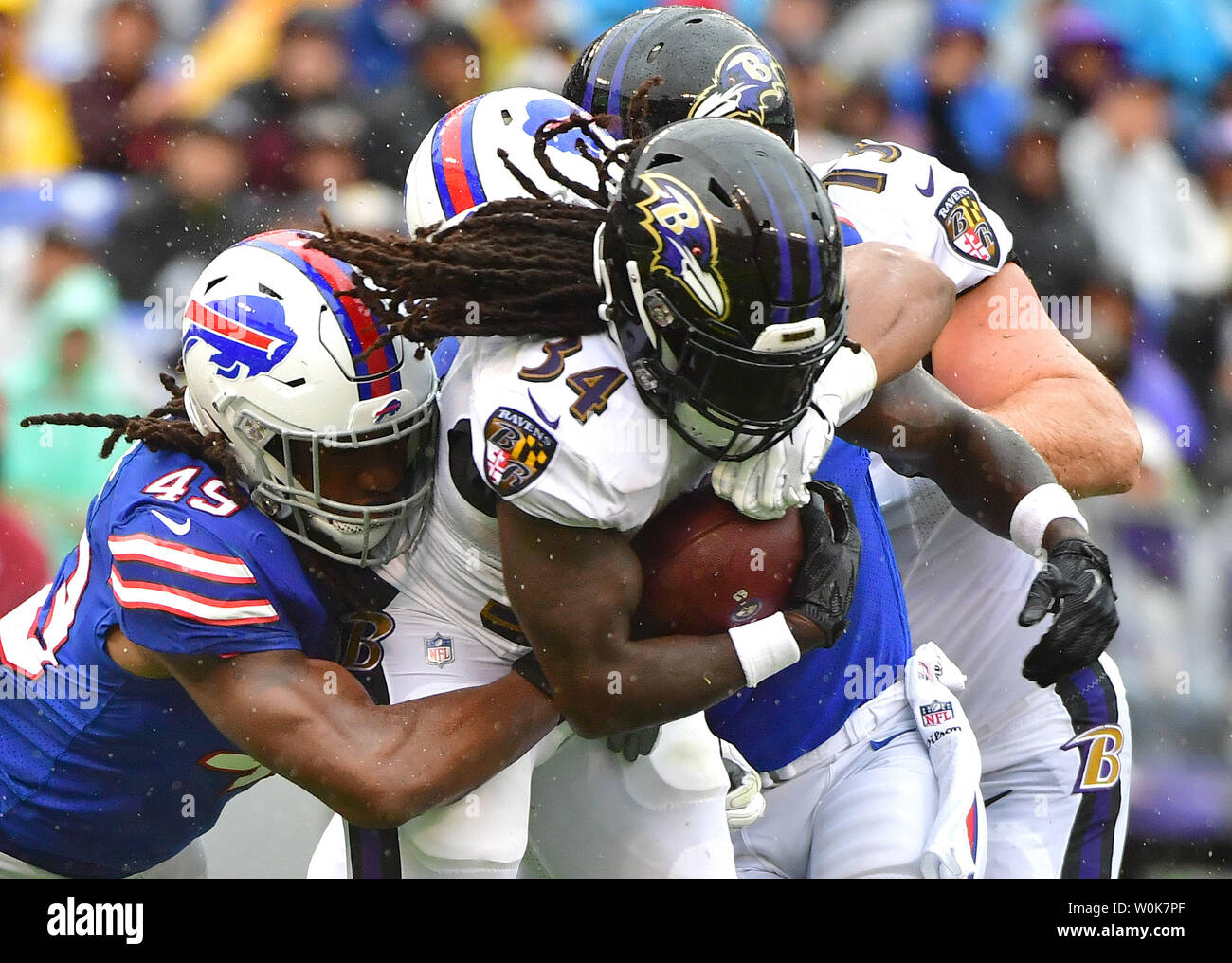 Alex collins ravens hi-res stock photography and images - Alamy