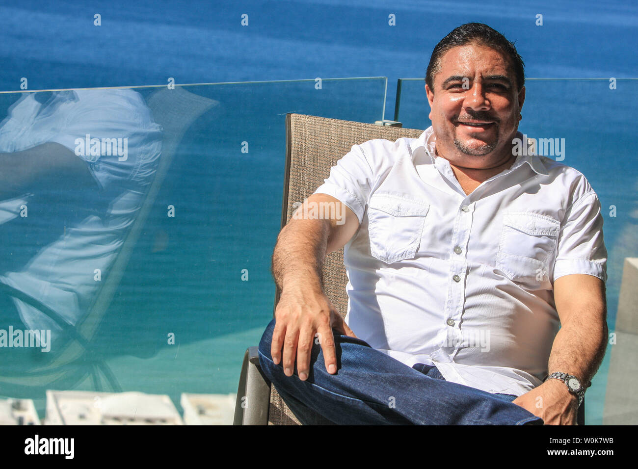 Empresario dueño hi-res stock photography and images - Alamy