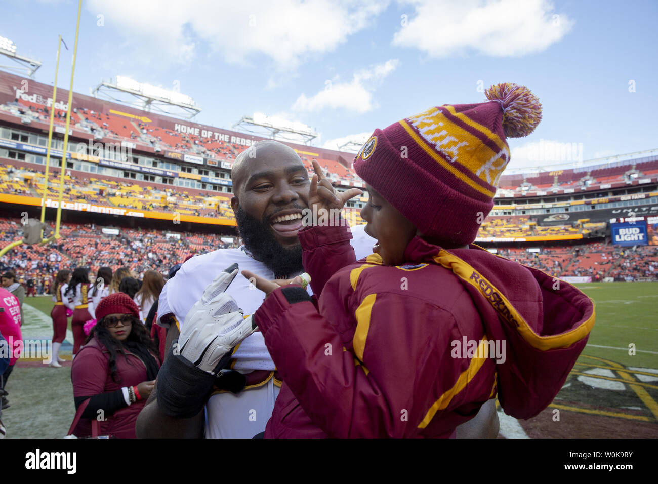 Washington Redskins offensive tackle Morgan Moses (76) celebrates his ...