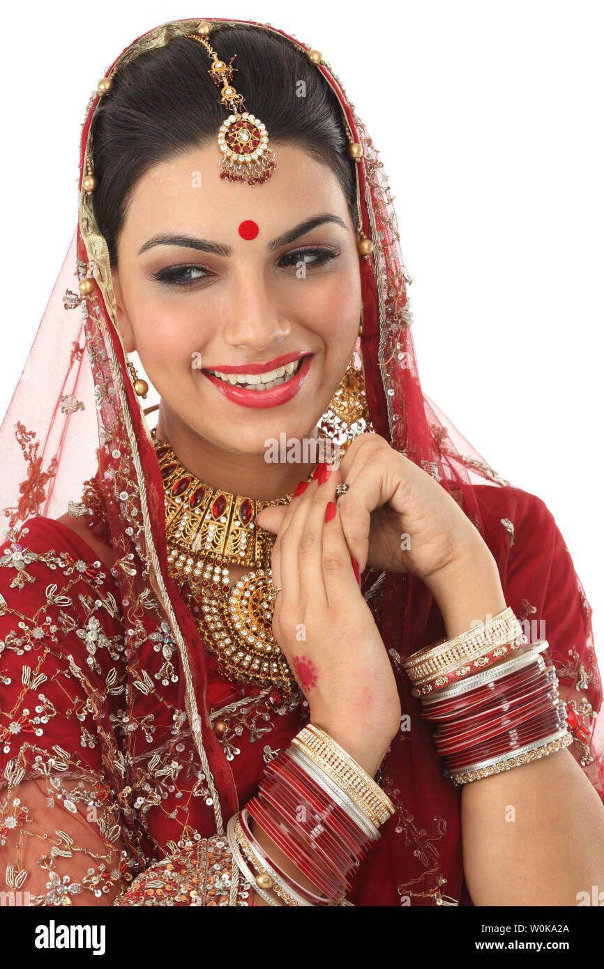 Close up of an Indian bride smiling Stock Photo - Alamy