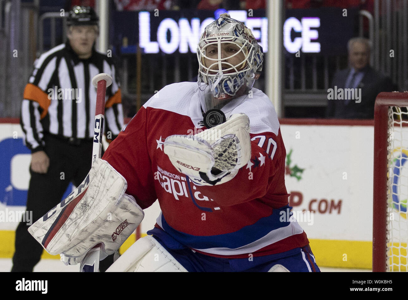 Washington Capitals goaltender Braden Holtby (70) makes a save while ...