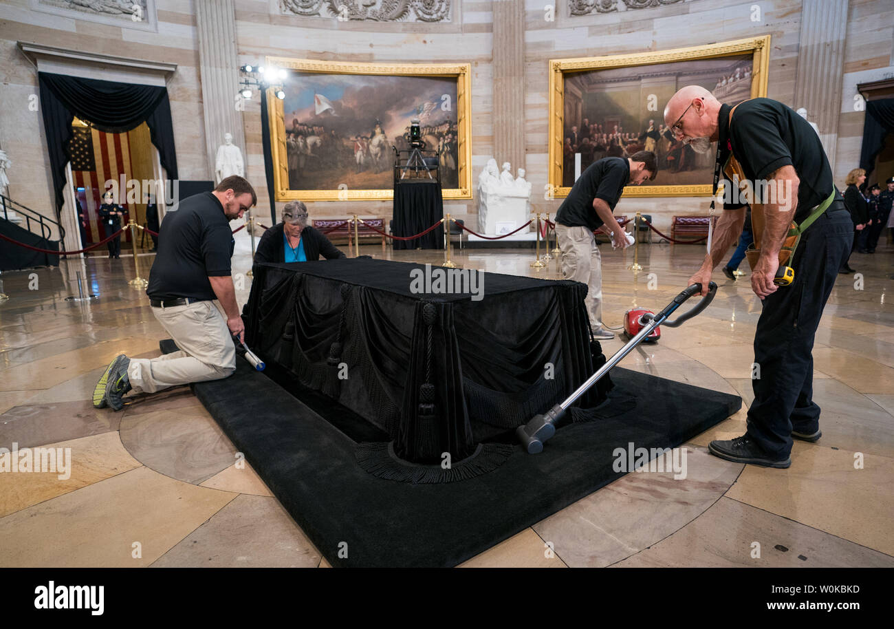 Workers clean and prepare Lincoln's catafalque for President George H ...