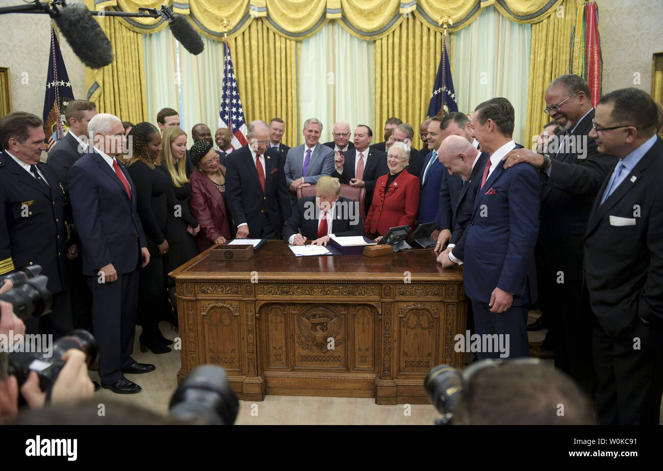 President trump signs first step act hi-res stock photography and ...