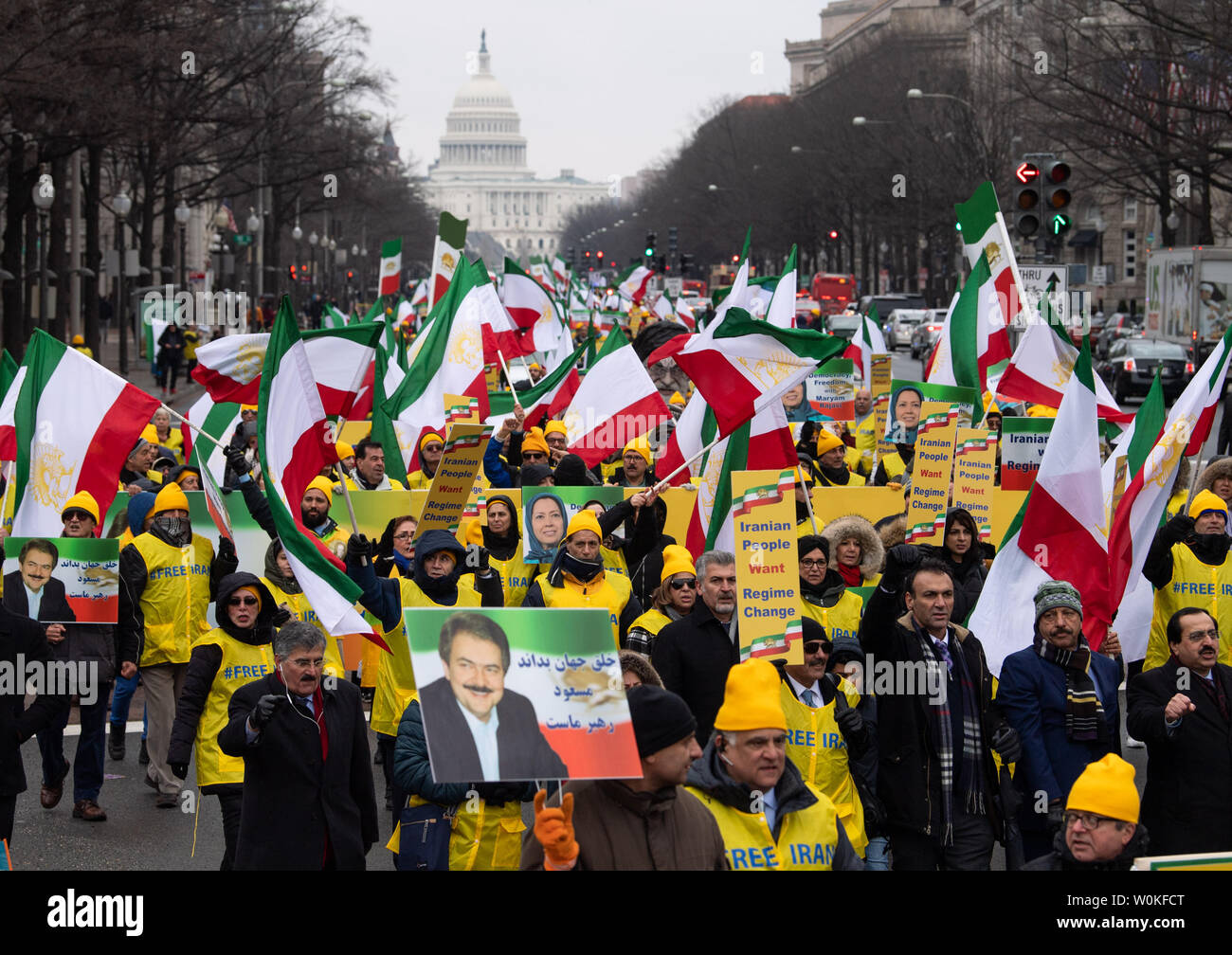 Iranian peoples hi-res stock photography and images - Alamy