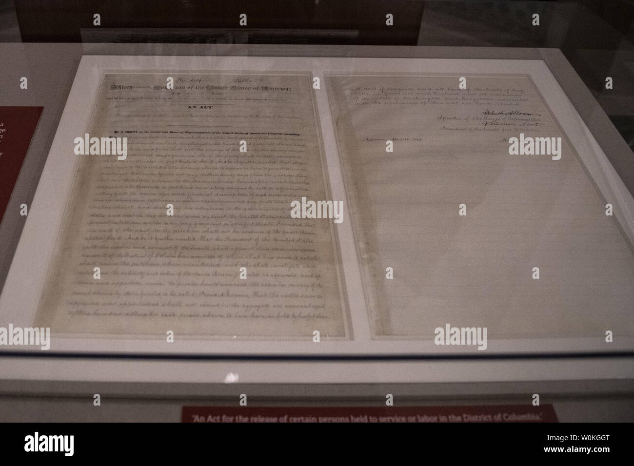 President abraham lincoln issued the emancipation proclamation hi-res ...