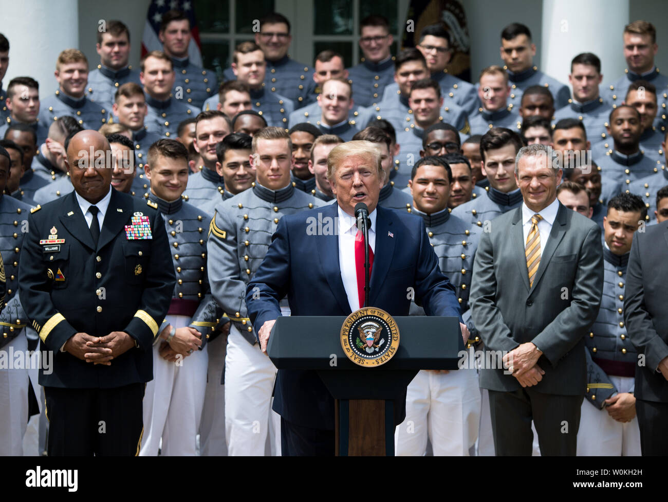 Commander in chiefs trophy hi-res stock photography and images - Alamy