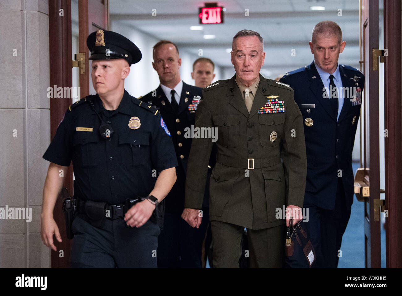 Military classified briefing hi-res stock photography and images - Alamy