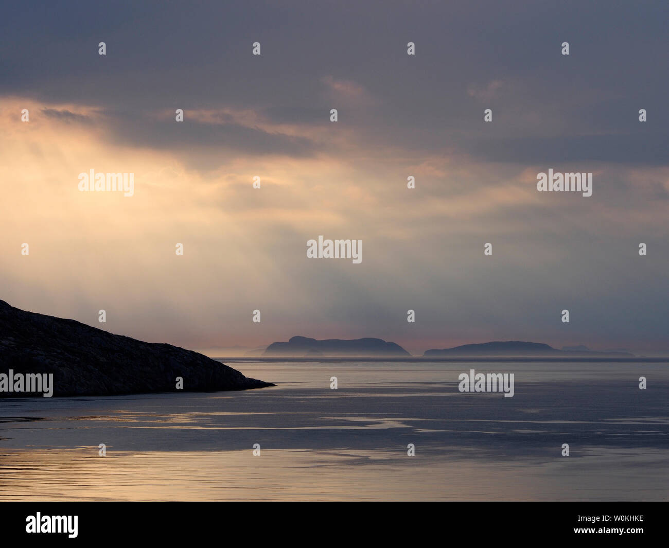 Island scalpay harris outer hebrides hi-res stock photography and ...