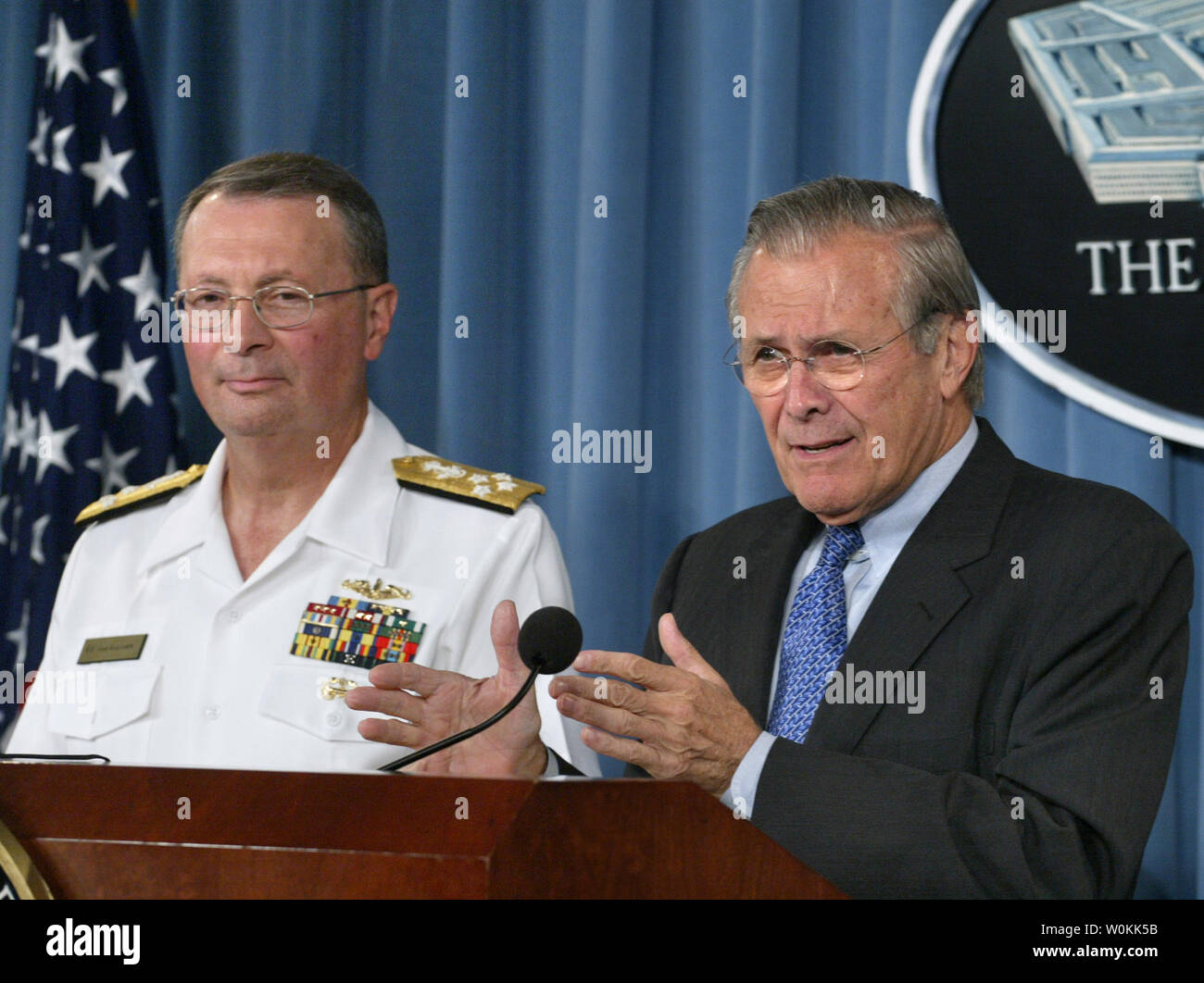 Adm edmund giambastiani hi-res stock photography and images - Alamy
