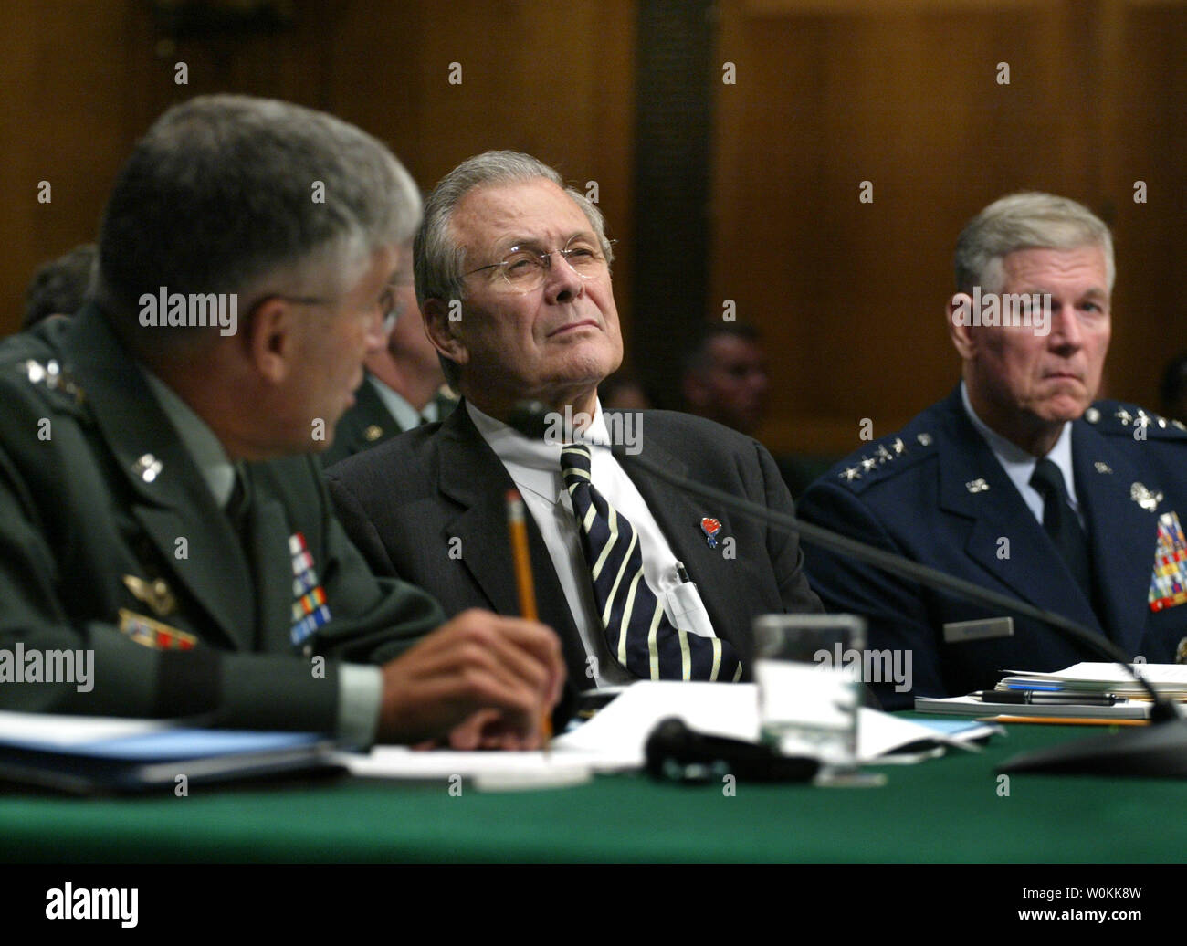 U s defense secretary donald rumsfeld c l hi-res stock photography and ...