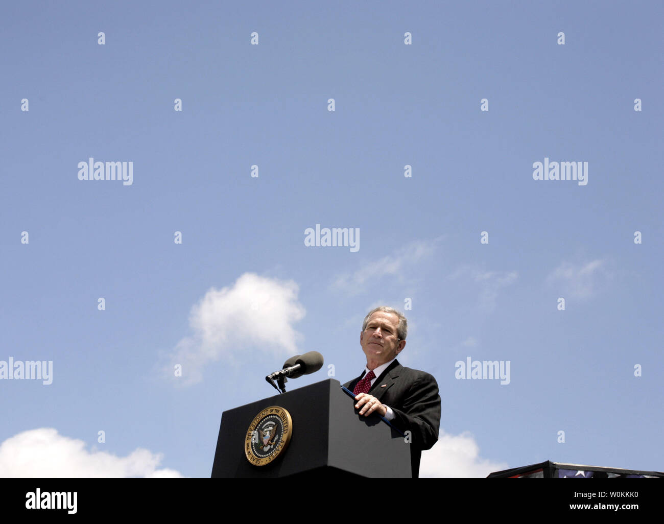 George w bush speech 2005 hi-res stock photography and images - Alamy