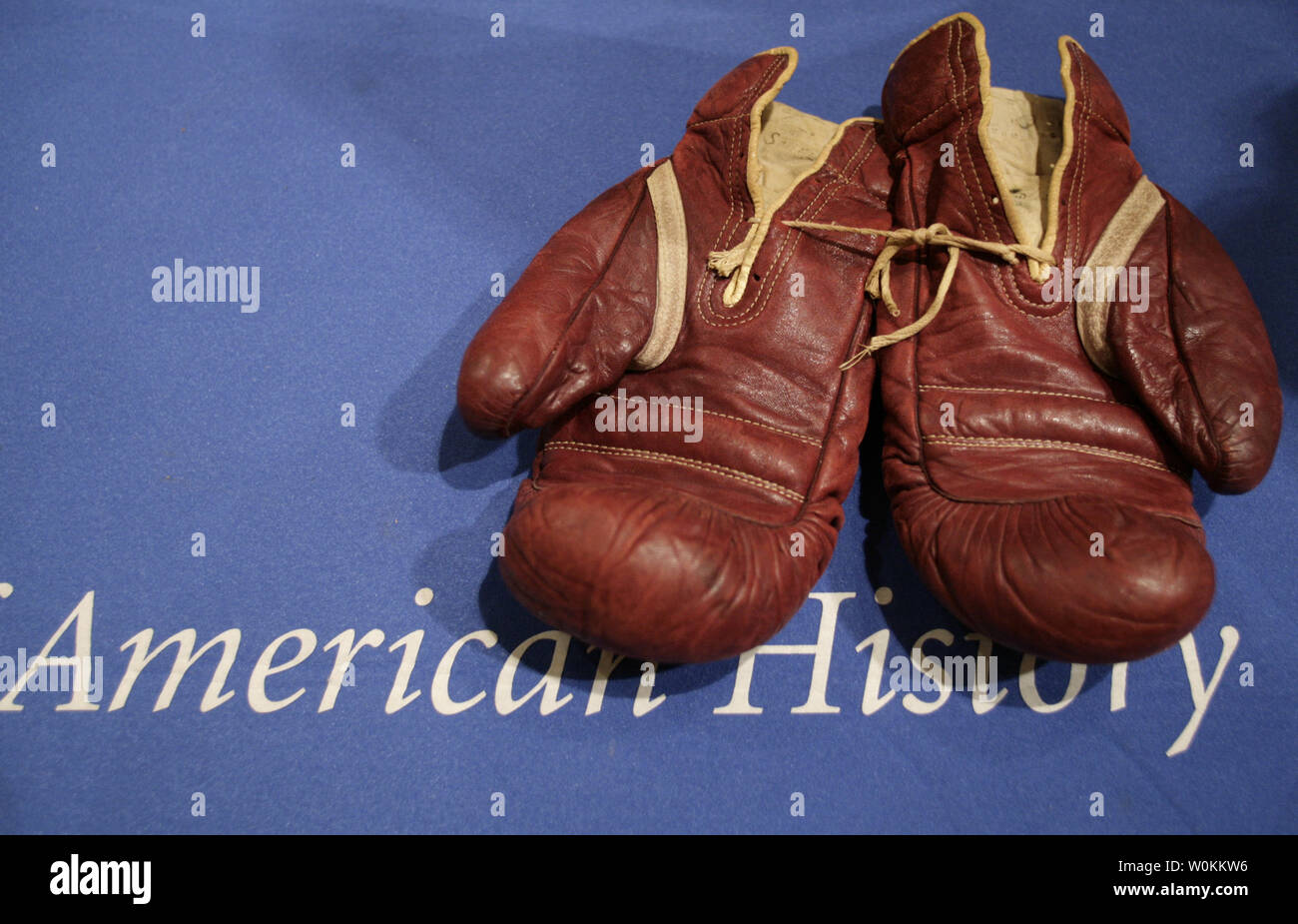 The boxing gloves of heavyweight champion Joe Louis have been donated ...