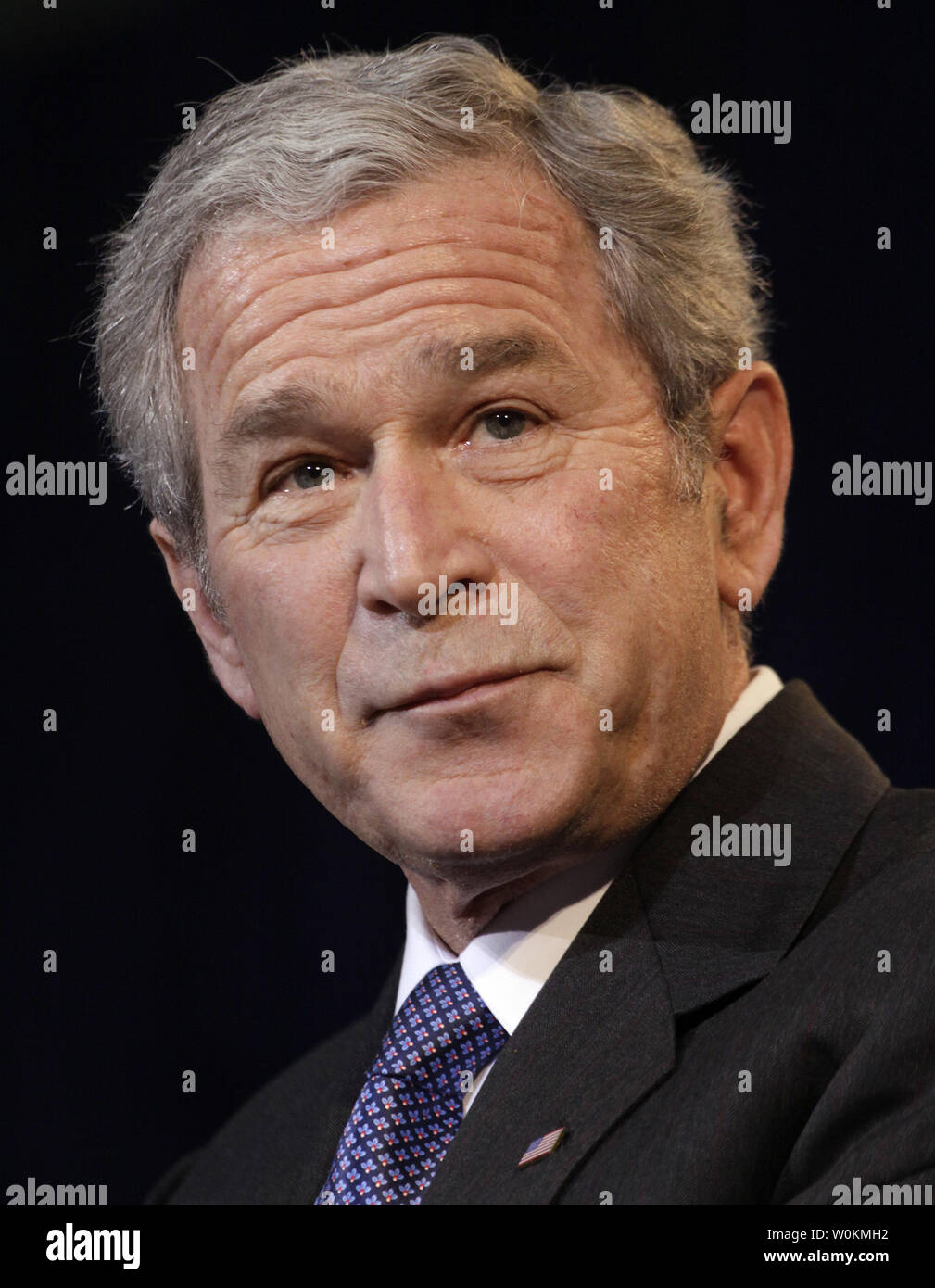 U.S. President George W. Bush speaks during the unveiling ceremony of ...