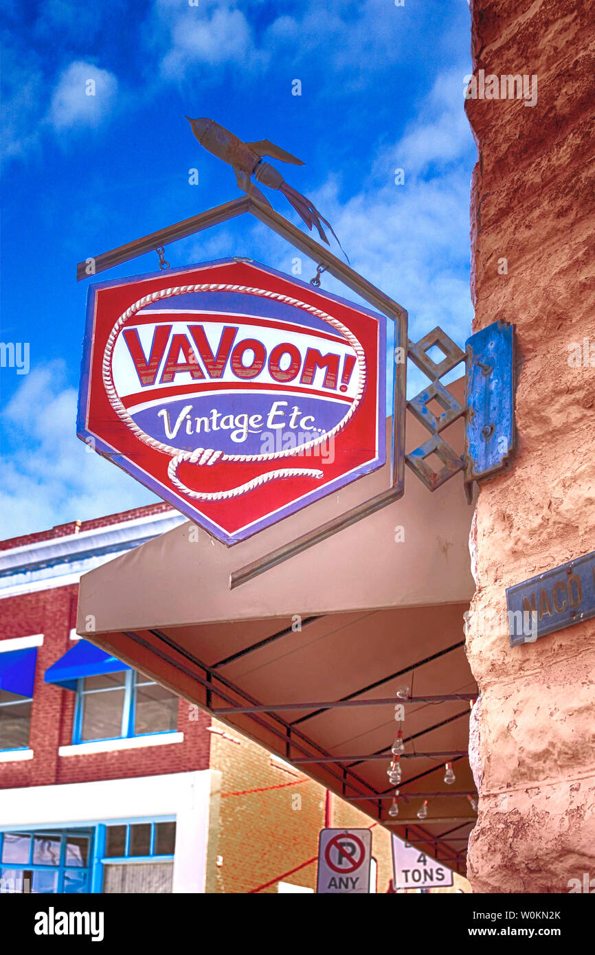 Vavoom hi-res stock photography and images - Alamy