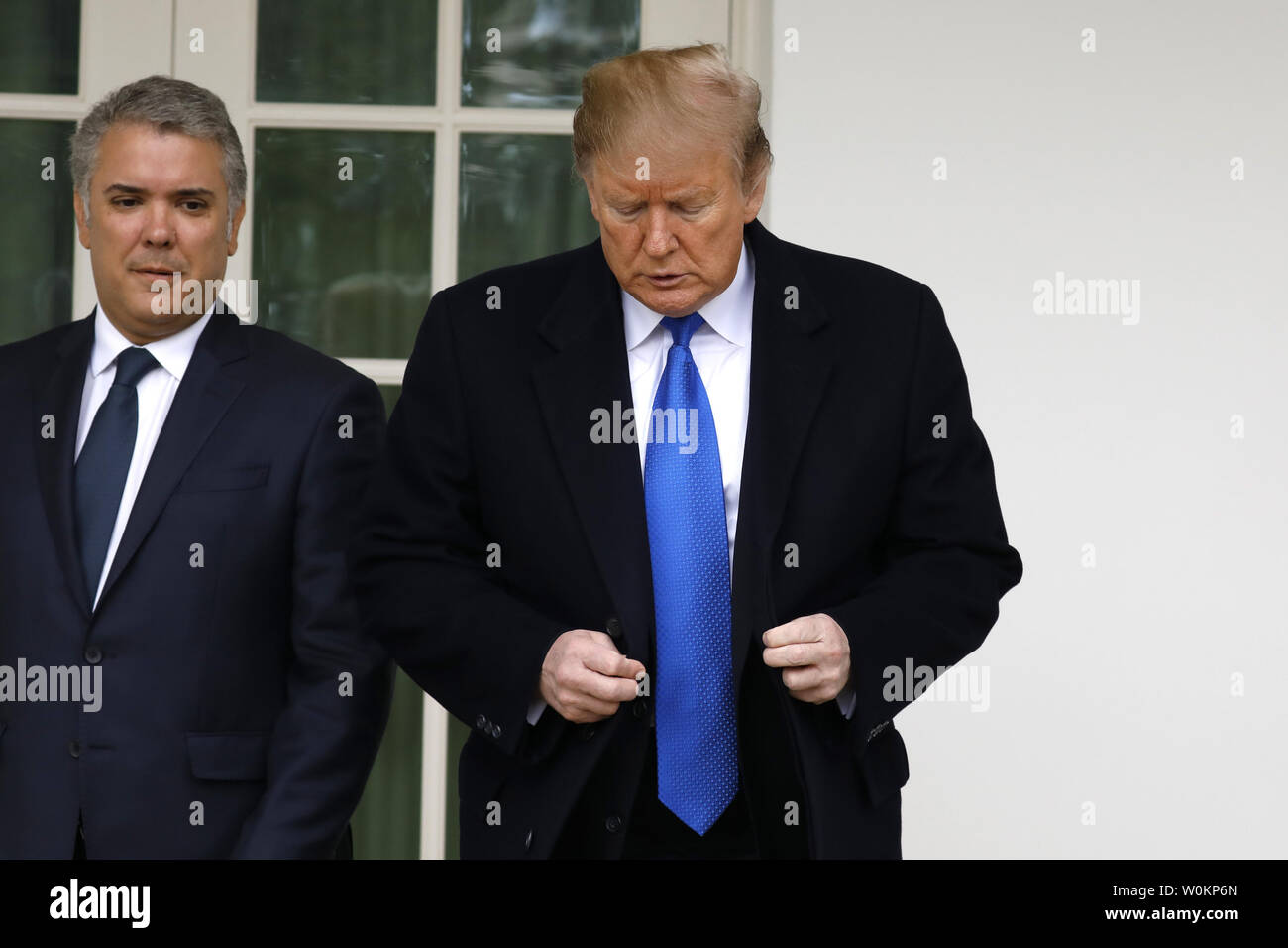 U.S. President Donald Trump (R) and Colombian President Ivan Duque ...