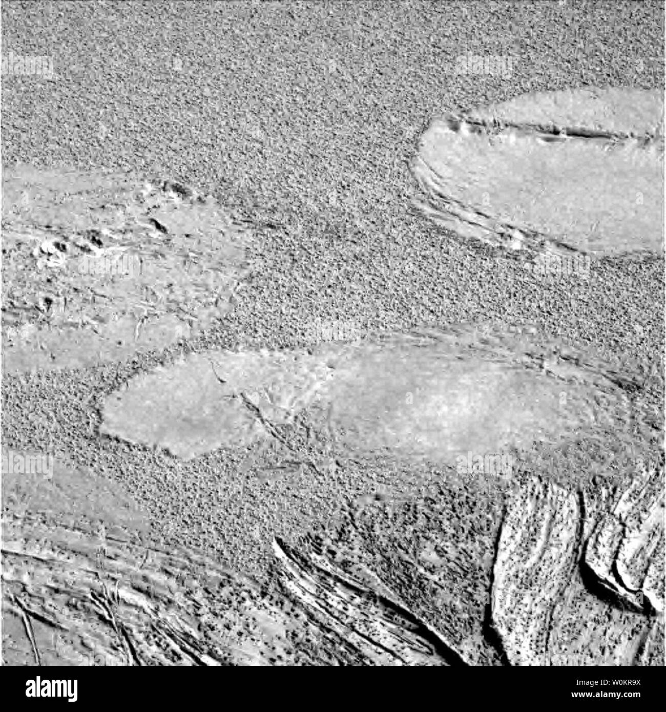 Drag marks Black and White Stock Photos & Images - Alamy