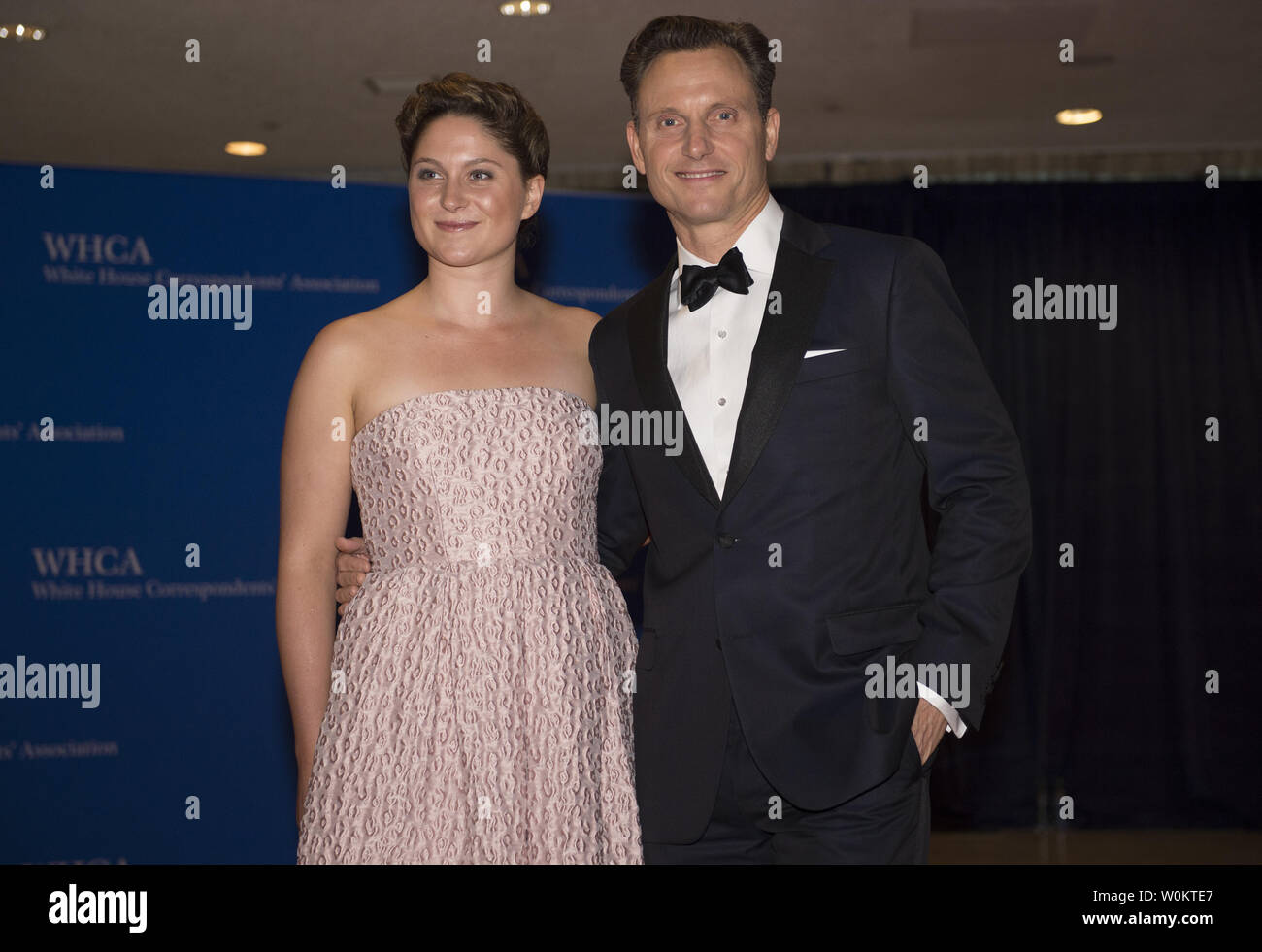 Tony goldwyn and guest hi-res stock photography and images - Alamy