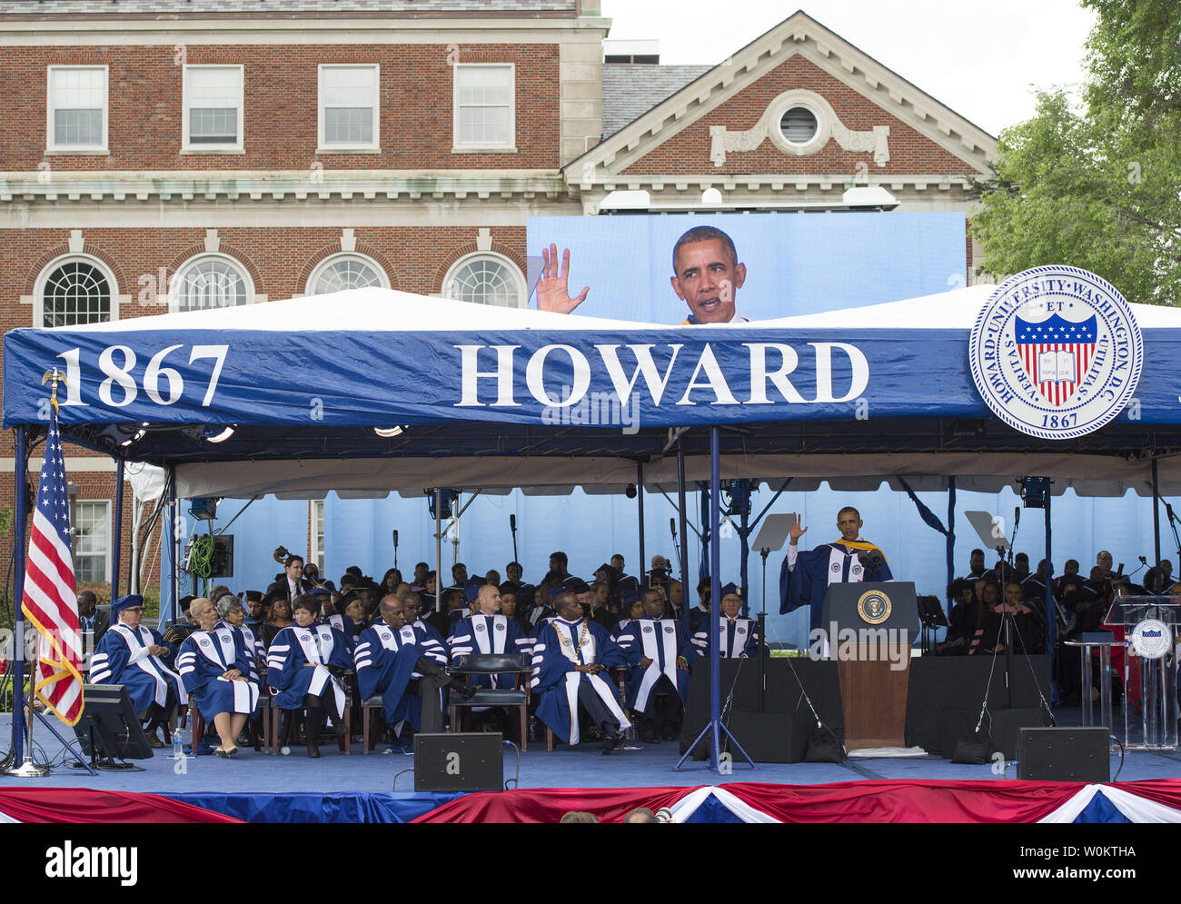 President Barack Obama delivers the Howard University Commencement ...
